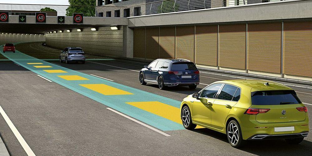 Extended Lane Assist & Traffic Jam Assist, volkswagen