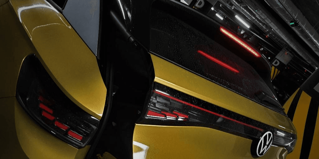 Third Brake Light when Trunk Open, volkswagen id-4-x 2020